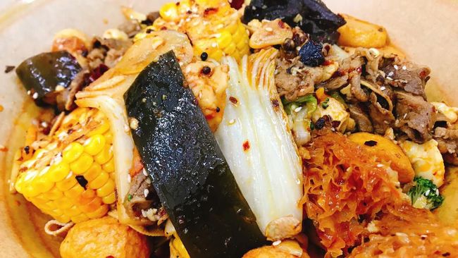Nonton Bikin Laper: Ada Ayam Baper & Kepala Kakap yang Gede Banget