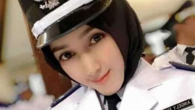 7 Potret Kades Cantik Angely Emitasari Mantan Biduan Dangdut 3