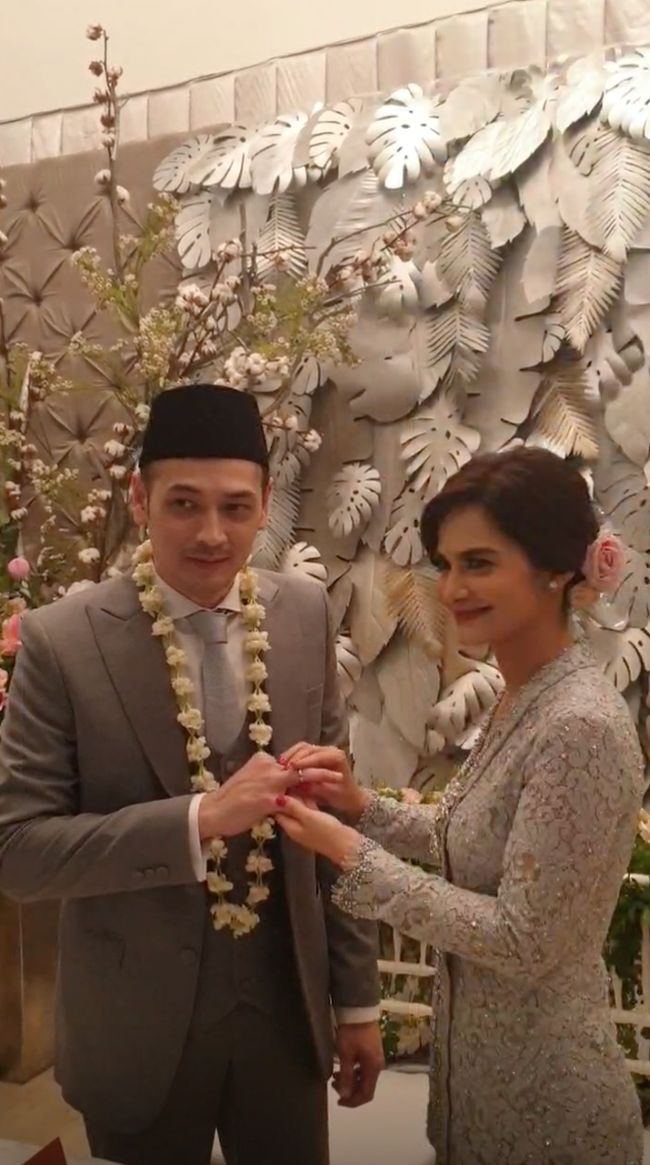 Cut Tari-Richard Kevin Nikah, Mahar Cincin 7 Gram & Nangis Saat Sungkeman