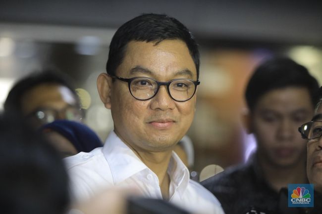 Dari Wadirut Kini Jadi Dirut PLN, Ini Sosok Darmawan Prasodjo