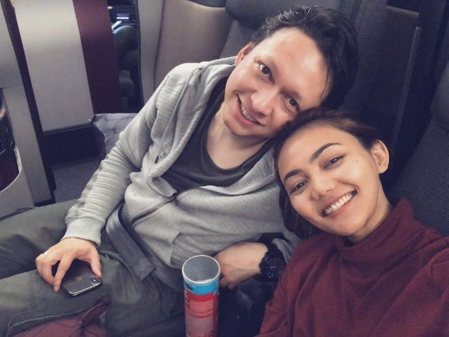 7 Fakta Suami Rina Nose, Pernikahan Hingga Pekerjaan Josscy Aartsen