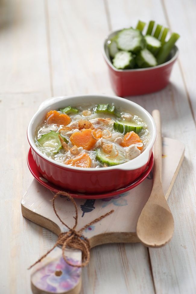 Resep Sayur Bening Oyong, Hidangan Berkuah yang Segar dan Simpel