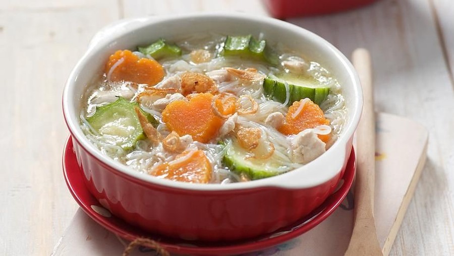 Resep Sayur Bening Oyong, Hidangan Berkuah yang Segar dan Simpel Resep Sayur Bening Oyong, Hidangan Berkuah yang Segar dan Simpel