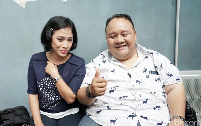 Istri Mendiang Rony Dozer Disomasi karena Sang Suami Masih Ada Sisa ...