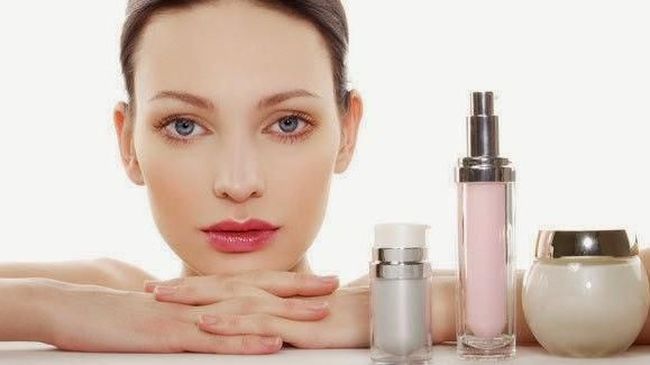 Tips Memilih Produk Kosmetik yang Aman untuk Kulit
