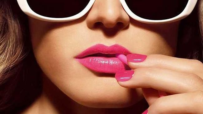 Tips Memilih Lipstik Untuk Bibir Gelap