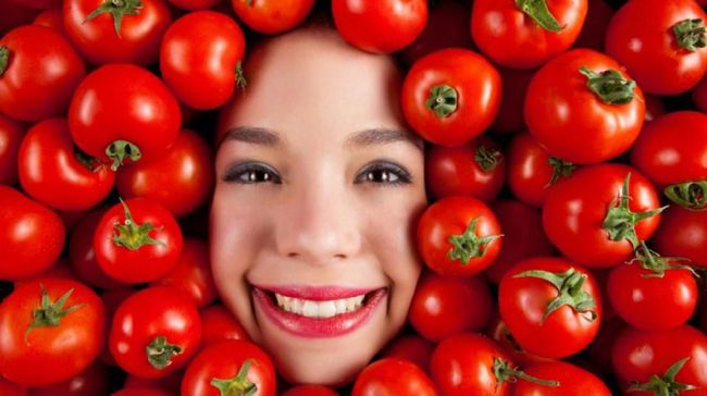 5 Manfaat Tomat Untuk Obat Kecantikan Wajah
