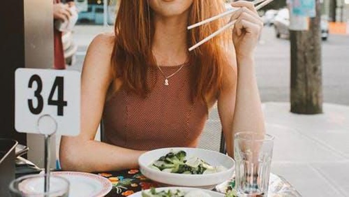 Mitos atau Fakta, Makanan Pedas Bisa Jadi Penyebab Jerawat? Mitos atau Fakta, Makanan Pedas Bisa Jadi Penyebab Jerawat?