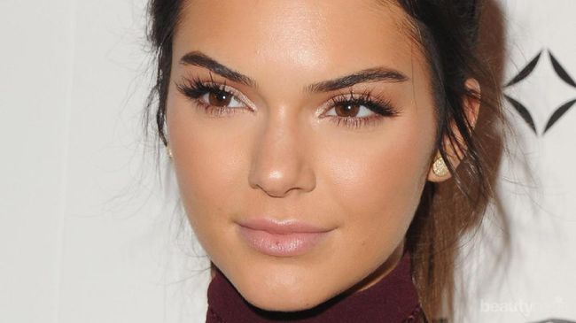 Rahasia Makeup Natural ala Kendall Jenner