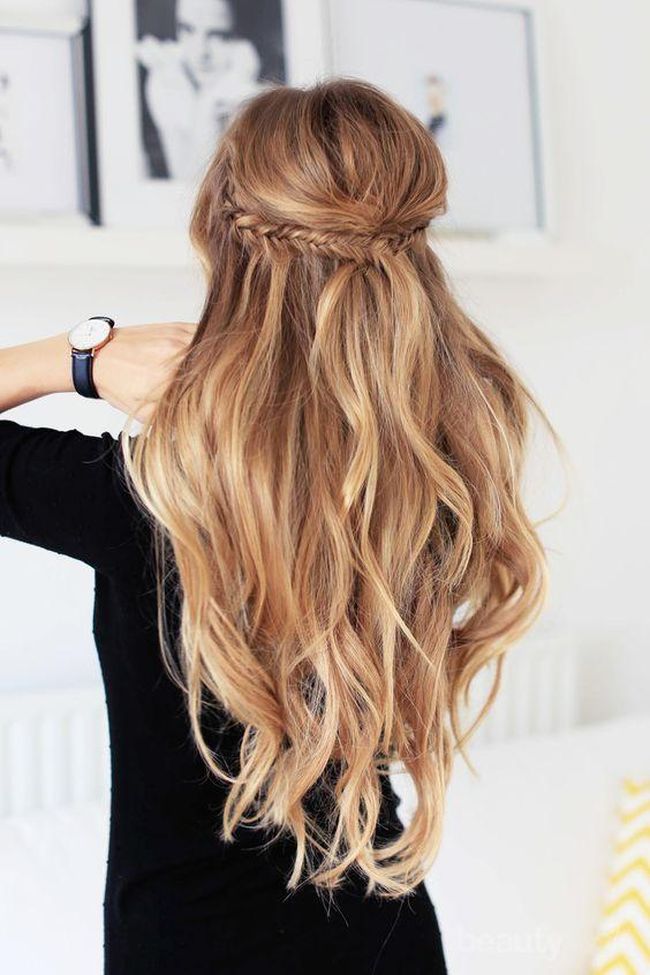 Tutorial 6 Gaya Simple Hairdo yang Manis untuk Sehari-Hari