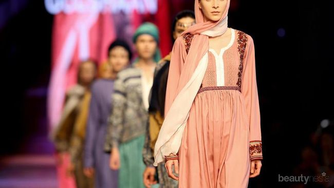 Designer Indonesia di Istanbul Modest Fashion Week 2016