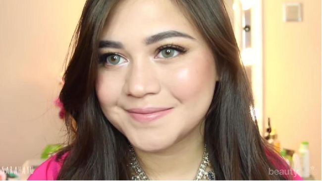 Gaya Makeup untuk Lebaran by Sarah Ayu