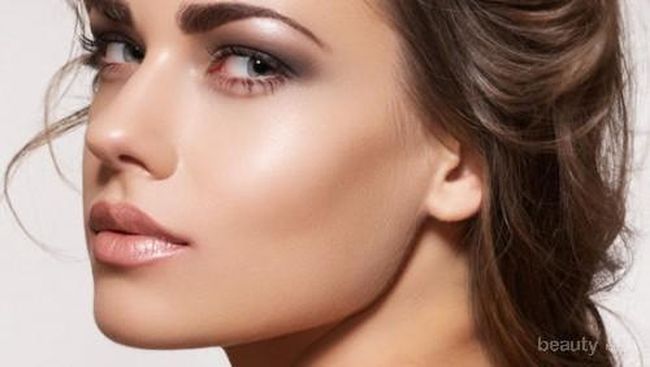 Cara Tepat Menggunakan Highlighter Untuk Kulit Berminyak