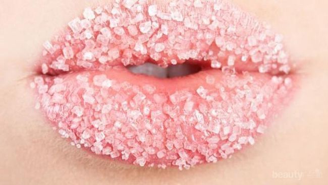 5 Tips Bibir Tetap Sehat Meski Sedang Berpuasa