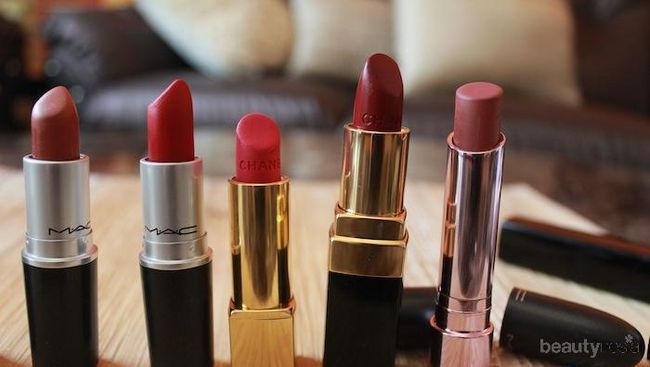 4 Warna Lipstick yang Wajib Kamu Punya!