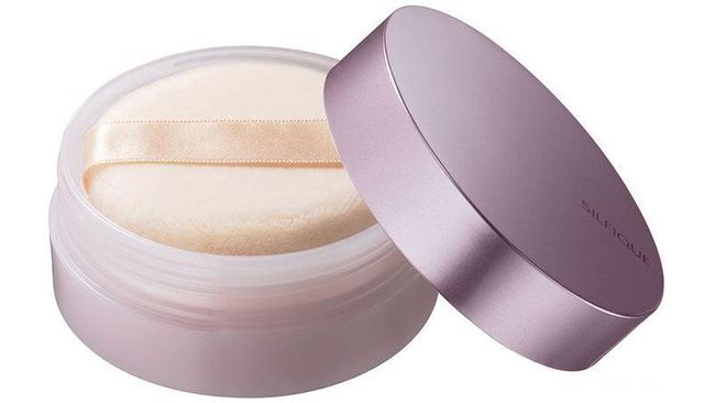 Tips Mudah Memilih Bedak Sesuai Jenis Kulit