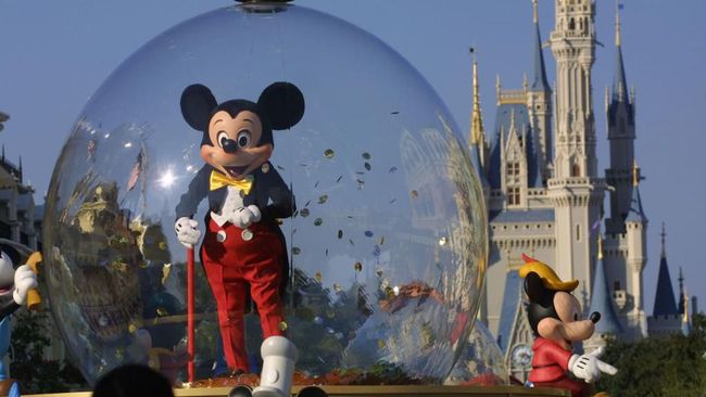 Red Flag! "Mickey Mouse" Serang Kantor Disney, Karyawan Diminta Kerja ...