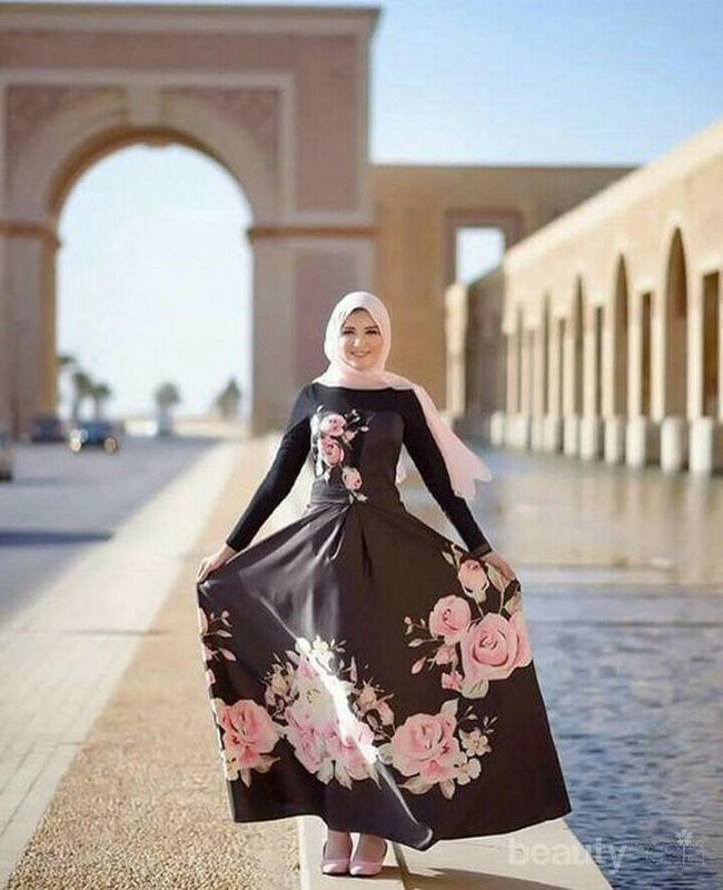 Ternyata Begini Maxi Dress yang Cocok Banget untuk Kamu yang Bertubuh Gemuk