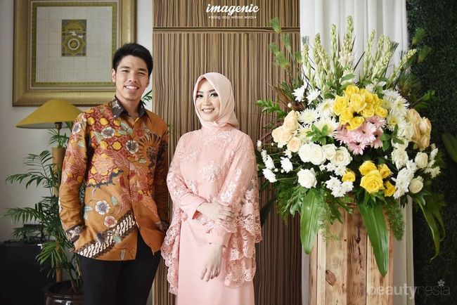 4 Model Kebaya Muslim Couple Kekinian yang Bisa Kamu Pakai dengan Si ...