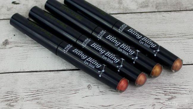 Etude House Bling Bling Eyestick, Bantu Tampilan Mata kamu Lebih Cerah ...