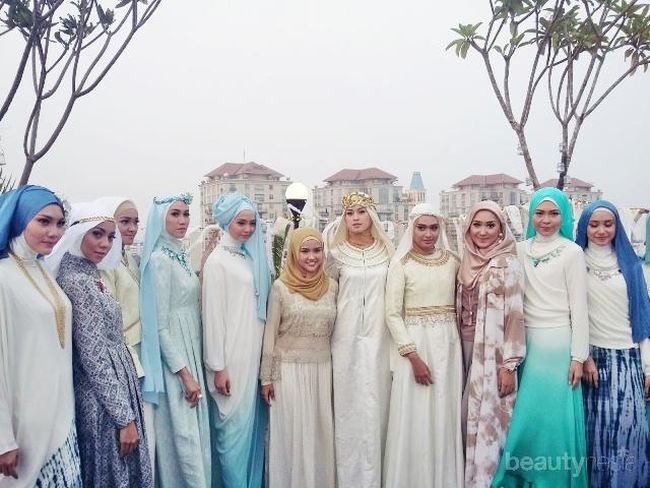 Modis dan Elegan! Ini Dia 7 Inspirasi Gaun Pesta Muslimah dengan ...
