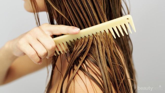 Rambut Rontok? Ikuti Tips Menggunakan Vitamin Rambut yang Tepat Berikut ...