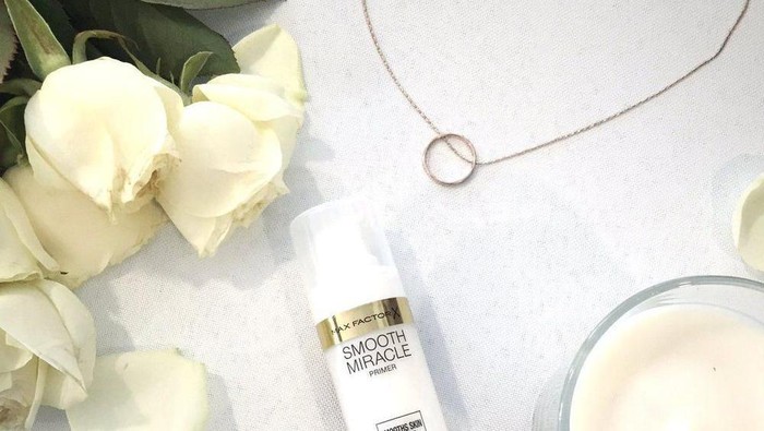 Review Max Factor Smooth Miracle: Primer Cucok untuk Dapatkan Kulit ...