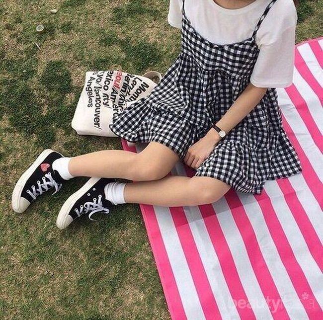 Tanpa Padu Padan yang Ribet, Contek Gaya Keren dengan Dress Gingham ... Tanpa Padu Padan yang Ribet, Contek Gaya Keren dengan Dress Gingham ...