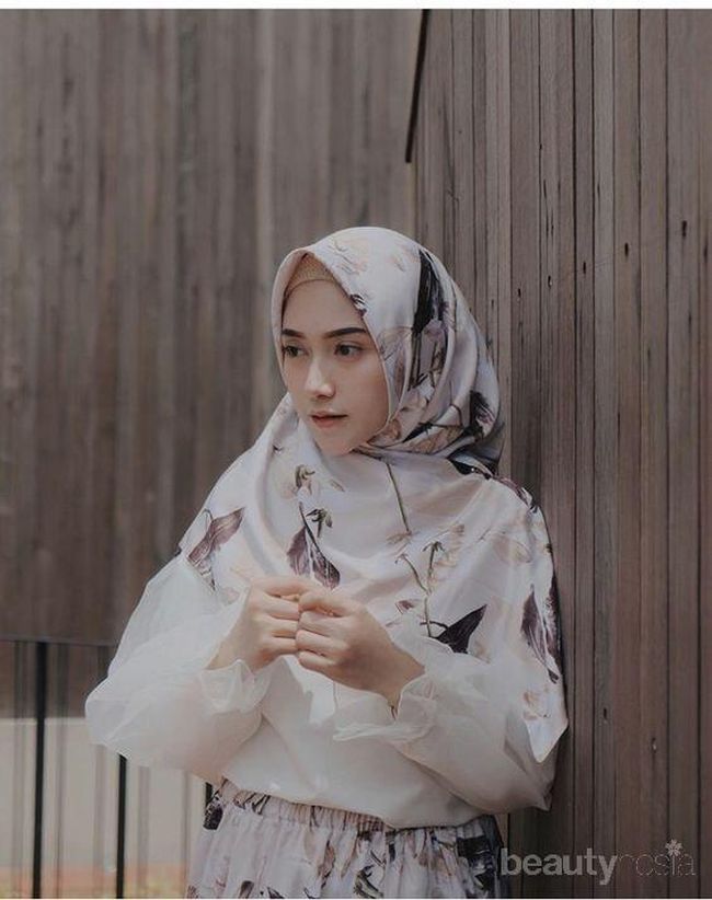 Jangan Salah, Ini Dia Rahasia Style Outfit Hijab Syar'i Untuk Remaja ...