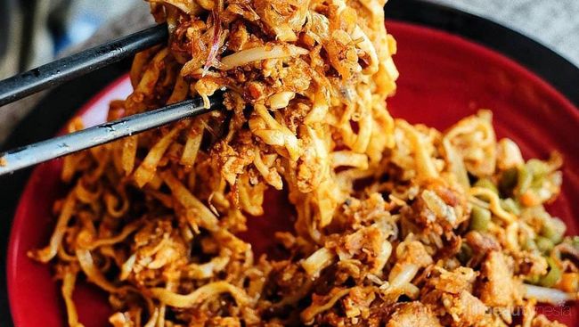 Yuk Cobain Mie Tarempa, Makanan Spicy Khas Kepulauan Riau!