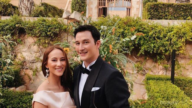 Dikabarkan Sudah Bertunangan dengan Mike Lewis, Intip Pesona Janisa ...
