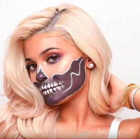 Makeup Hantu Paling Seram | Saubhaya Makeup