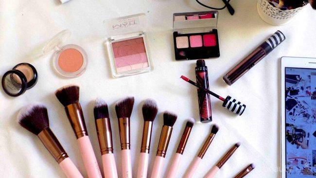 Ladies, Ini Dia Rekomendasi Make Up Murah yang Berkualitas untuk Pemula