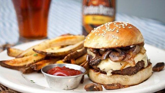 Lapar? Coba Bikin Burger Sapi Jamur dengan Resep Ini Yuk!