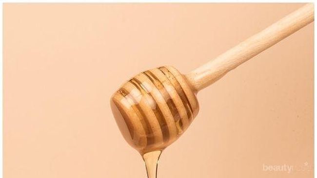 Yuk Rutin Konsumsi Air Madu Hangat Tiap Pagi Agar Dapat Manfaat Ini