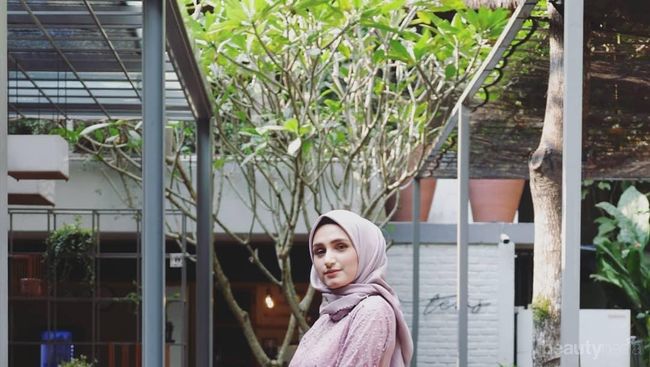 8 Model Dress Kondangan Elegan ala Nurul Bashirah, Putri Muslimah Indonesia 2019