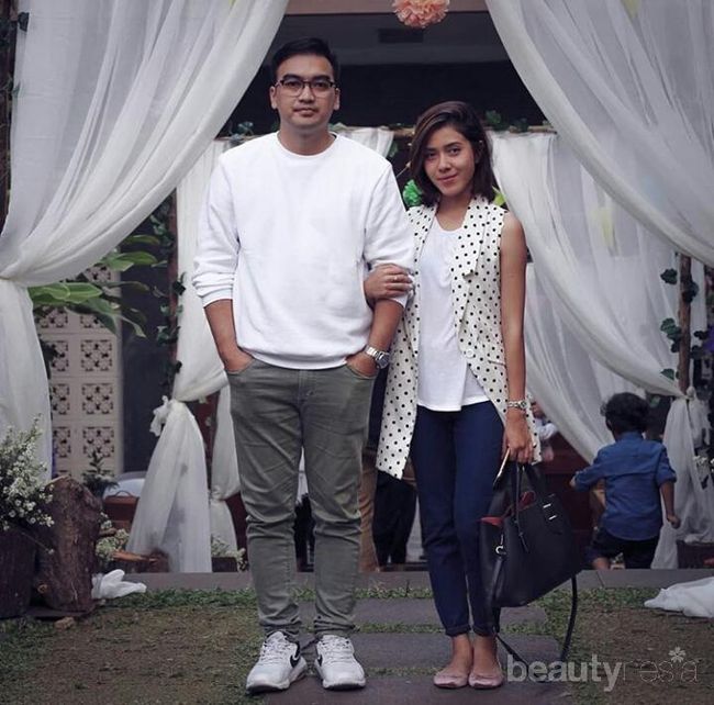 Potret Mantan Suami Rina Nose yang Kini Punya Istri Baru