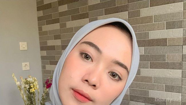 6 Tutorial Makeup Flawless untuk Silaturahmi ke Rumah Camer