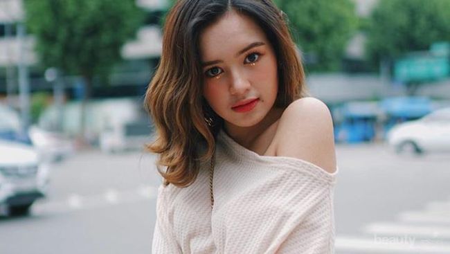 Potret Beby Tsabina Liburan di Korea, Cantik dan Menggemaskan!