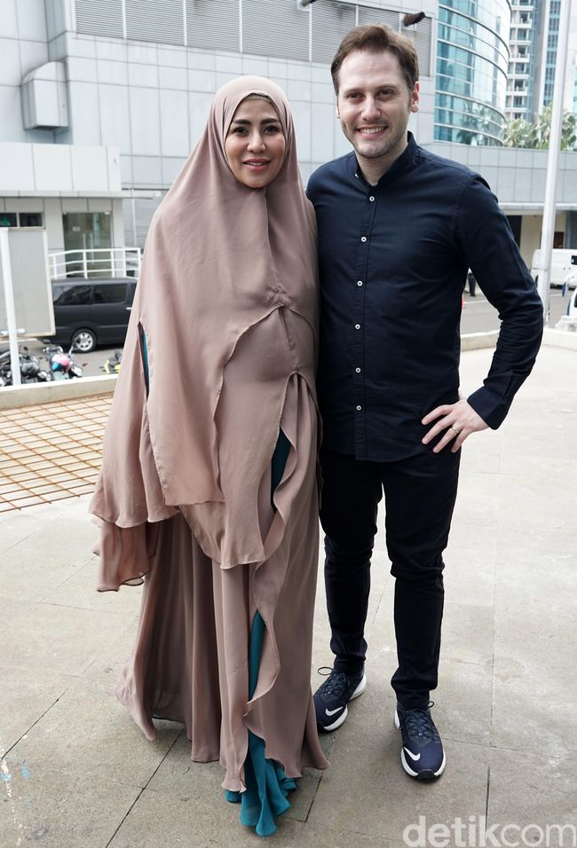 Kabar Terbaru Cinta Penelope & Artis Indonesia di Turki Usai Gempa ... Kabar Terbaru Cinta Penelope & Artis Indonesia di Turki Usai Gempa ...