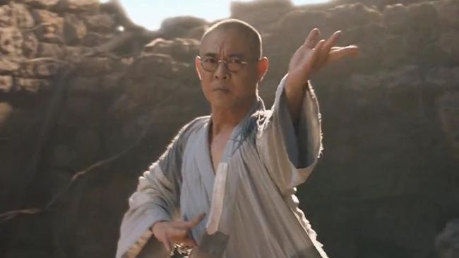 7 Potret Perubahan Jet Li Setelah Sembuh dari Sakit Hipertiroid - Foto 1