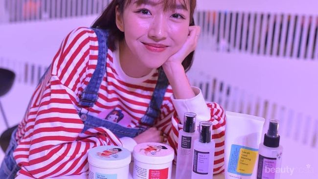 6 Produk COSRX yang Cocok untuk Kulit Kering, Jadi Lembap dan Glowing!