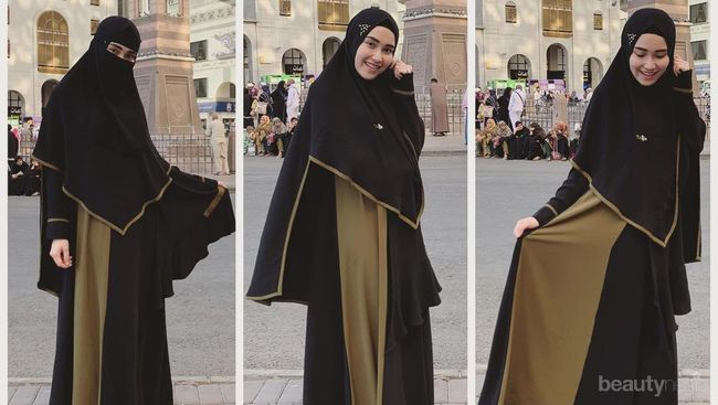 FOTO: Penampilan Ayu Ting Ting Berhijab Syar'i Saat Umroh, Bikin Adem!