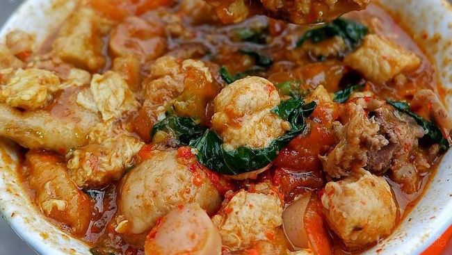 Penggemar Seblak Harus Tahu, Asal-Usul Sampai Resep Seblak Ceker Pedas!