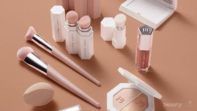 Wah, Rangkaian Produk Makeup Terbaru Ini Oke Banget, Ladies! Yuk ...