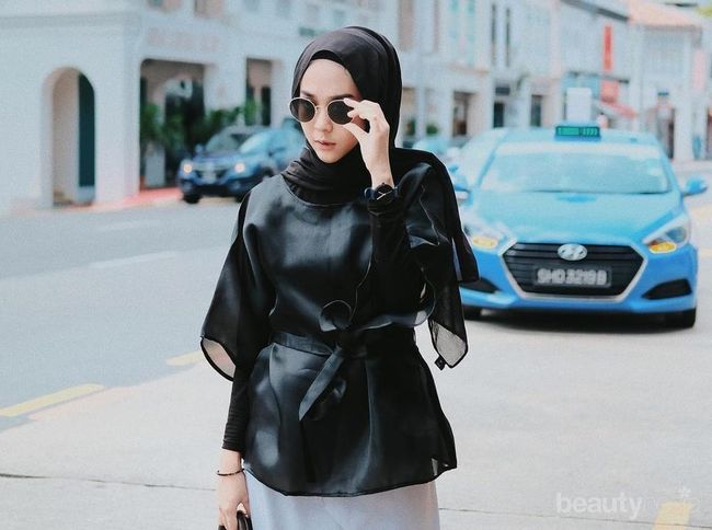 Saatnya Tampil Beda dengan Padu Padan Hijab Warna Hitam Ala Selebgram ...