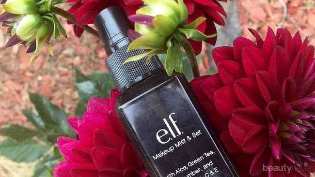 Kunci Makeup Kamu dengan 5 Setting Spray Berkualitas Berikut Ini!