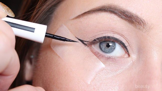 4 Tutorial Eyeliner Simple yang Harus Kamu Coba