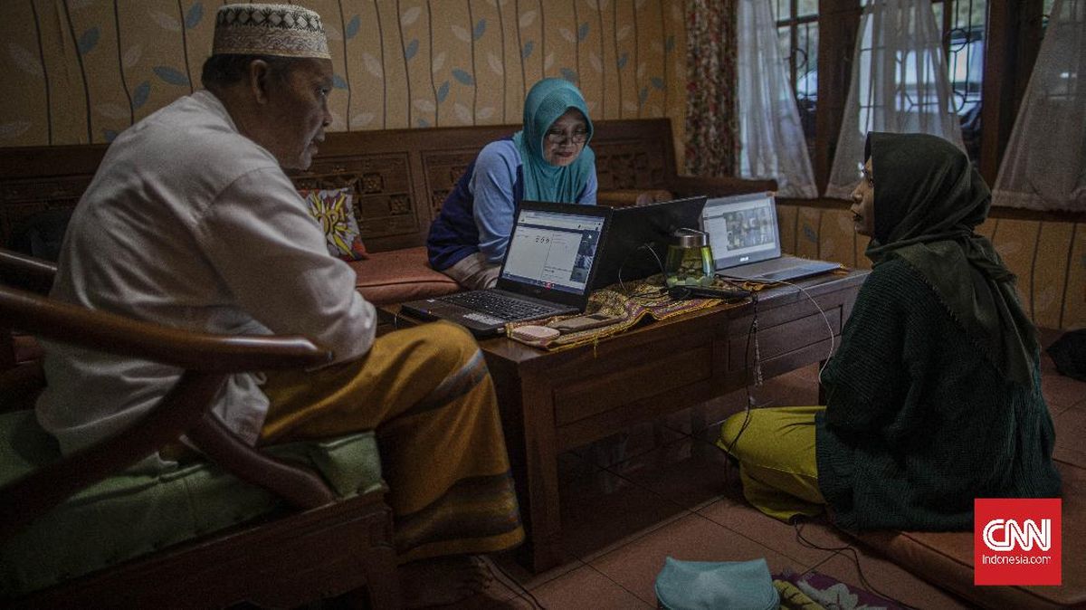 Pakar Siber Ungkap Tips Aman WFH dari Serangan Siber Pakar Siber Ungkap Tips Aman WFH dari Serangan Siber