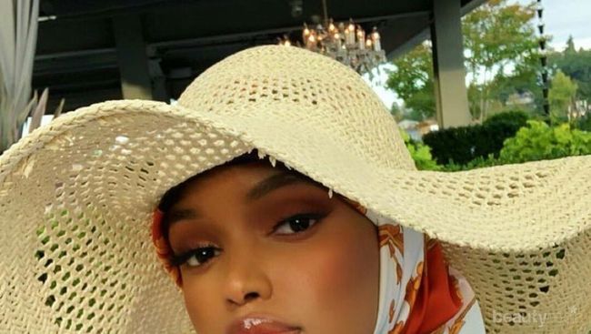 Dari Pengungsi hingga Top Model, Ini Fakta Menarik tentang Halima Aden ...